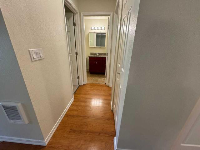 Lake Village and Lakewood Apartments 3 Bedroom Apartment for Rent at 11850 Se 26th Ave, Milwaukie, OR 97222 Lake Road