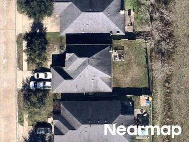 Lakecrest Bend Dr