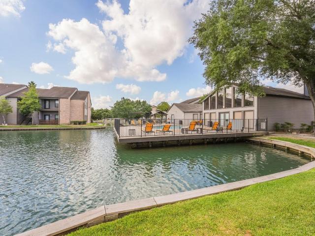 Lakebridge Apartments 2 Bedroom Apartment for Rent at 300 Woerner Rd, Houston, TX 77090