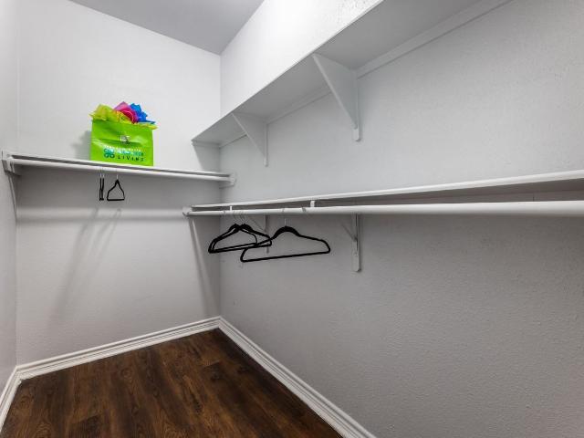 Lakebridge Apartments 2 Bedroom Apartment for Rent at 300 Woerner Rd, Houston, TX 77090