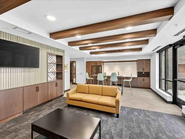 Lakefield Apartments 2 Bedroom Apartment for Rent at 550 W Lake St, Minneapolis, MN 55408 Lyn Lake