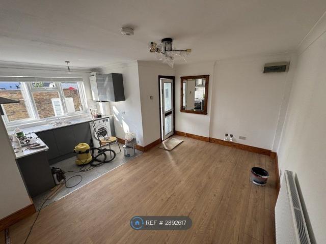 Lakefield Road, London N22, 2 bed flat to rent, £1,800 pcm | PrimeLocation
