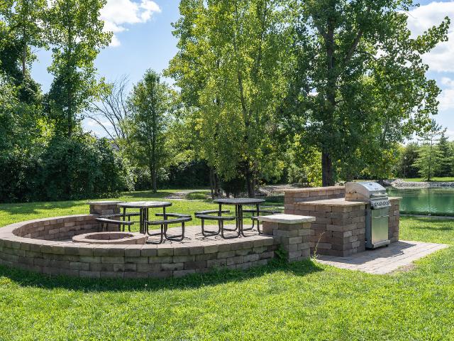 Lakefront at West Chester 2 Bedroom Apartment for Rent at 4637 Wyndtree Dr, West Chester, OH 45069