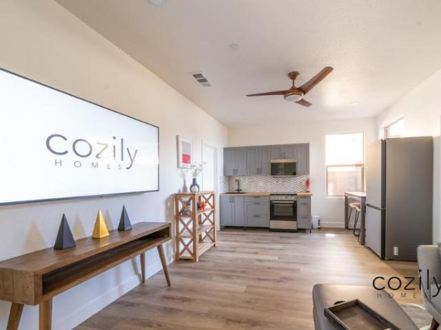 Lakefront Private Entrance One Bedroom Suite With