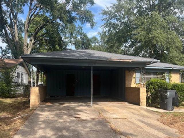 Lakehurst Cir