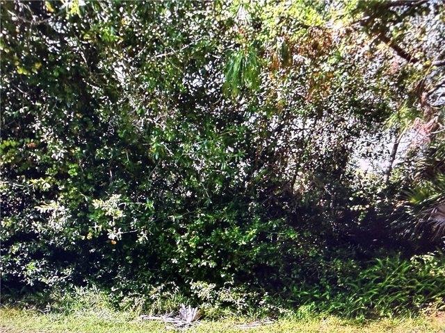 Lakeland Blvd, Fort Pierce, FL 34951