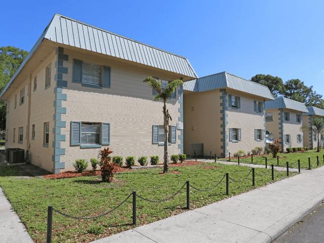 Lakeland Manor Apartment Homes 2 Bedroom Apartment for Rent at 929 Gilmore Ave, Lakeland, FL 33801 Parker Street
