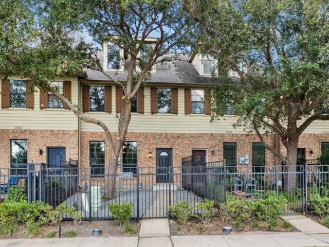 Lakes At Dr, Houston, Home For Sale