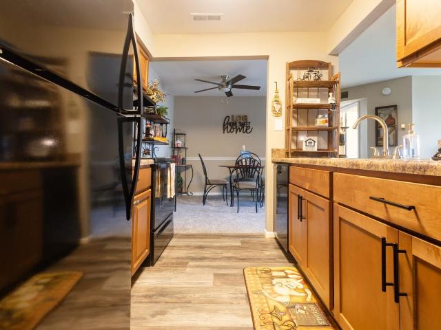 Lakes of Greenbrier 2 Bedroom Apartment for Rent at 1105 Merchants Court, Chesapeake, VA 23320 Greenbrier East
