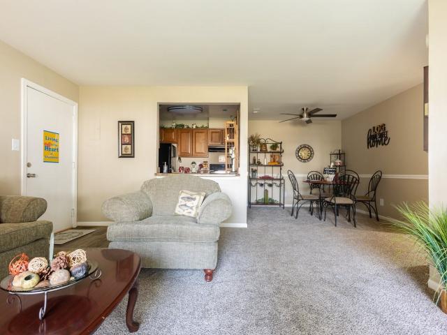 Lakes of Greenbrier 2 Bedroom Apartment for Rent at 1105 Merchants Court, Chesapeake, VA 23320 Greenbrier East