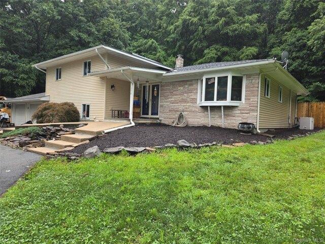 Lakes Rd, Monroe, Home For Sale