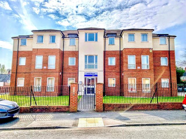 Lakes Road, Erdington, Birmingham B23, 2 bed flat to rent, £895 pcm | PrimeLocation