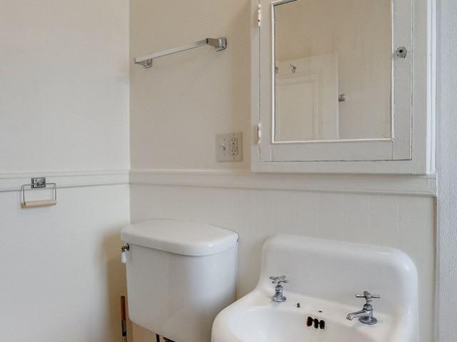 Lakesbury Apartments 1 Bedroom Apartment for Rent at 127 W Lake St, Minneapolis, MN 55408 Lyndale