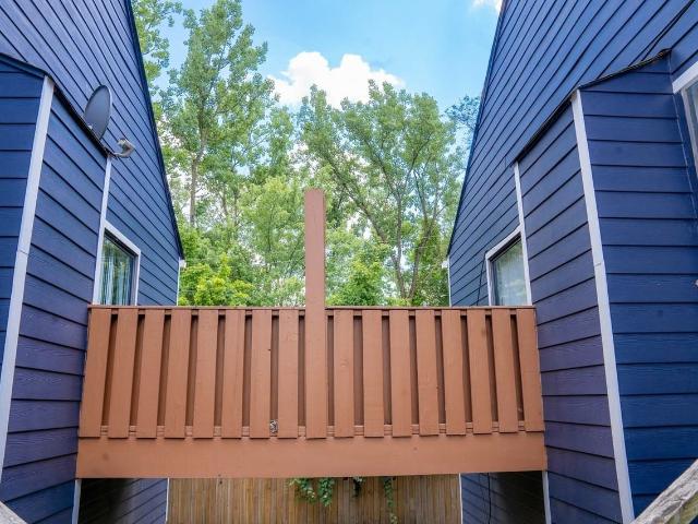 Lakeshore Cove 1 Bedroom Apartment for Rent at 2400 Shore Blvd W, Columbus, OH 43232 Eastland