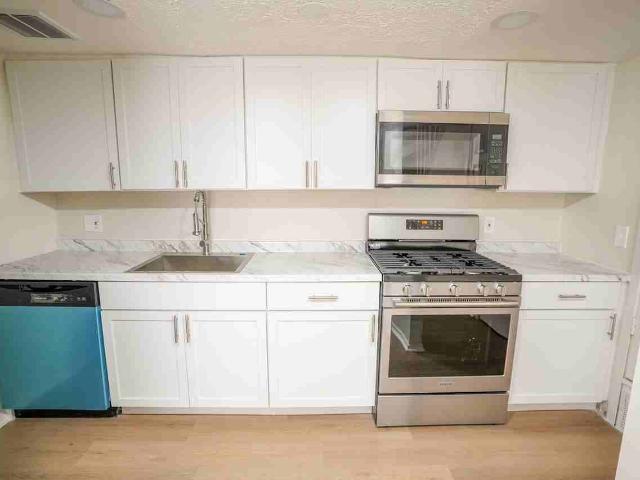 Lakeshore Cove 2 Bedroom Apartment for Rent at 2400 Shore Blvd W, Columbus, OH 43232 Eastland