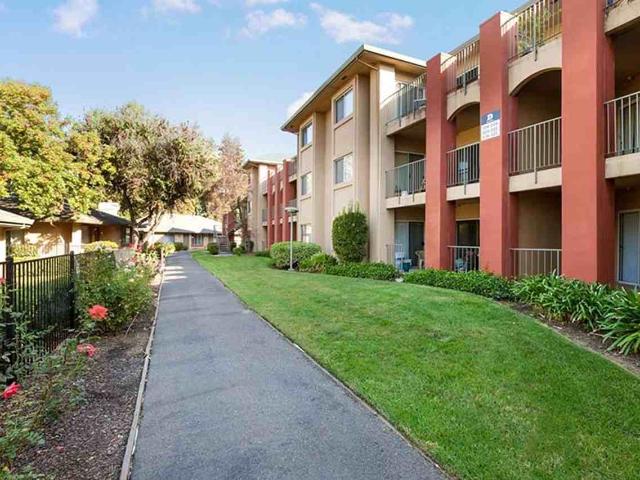 Lakeshore Apartments 2 Bedroom Apartment for Rent at 1175 Lake Blvd, Davis, CA 95616 Stonegate