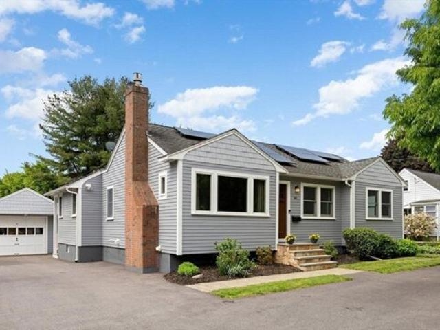 Lakeshore Ave, Beverly, Home For Sale