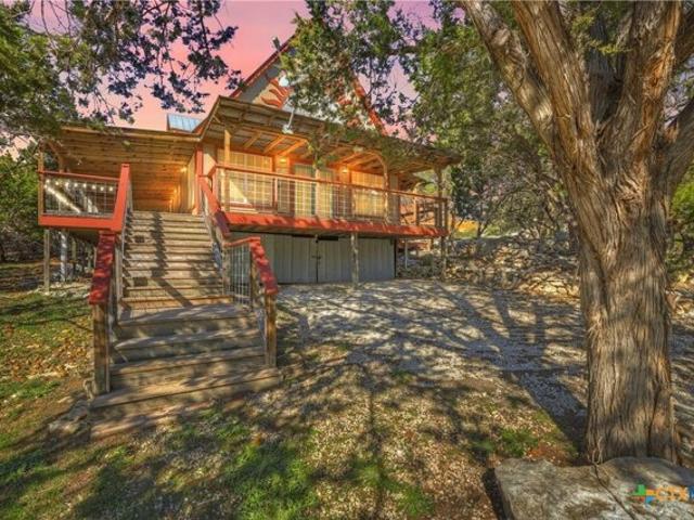 Lakeshore Dr, Canyon Lake, Home For Sale