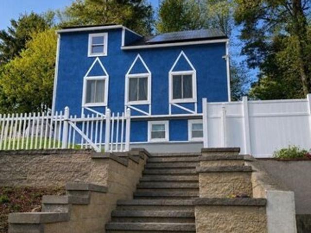 Lakeshore Dr, Marlborough, Home For Sale