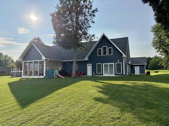 Lakeshore Dr, Norwood, Home For Sale