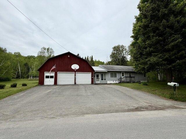 Lakeshore Dr, Presque Isle, Home For Sale