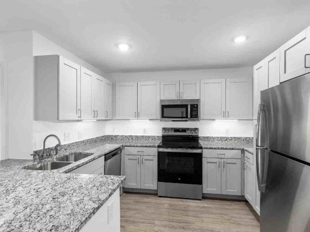 Lakeshore Flats 1 Bedroom Apartment for Rent at 17003 Lakeshore Flats Dr, Grand Haven, MI 49417
