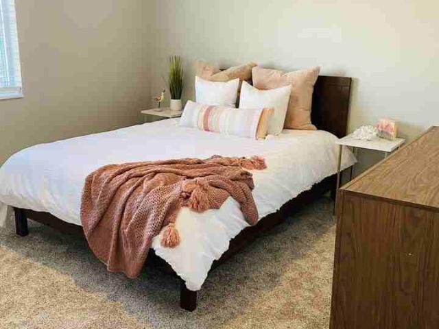 Lakeshore Flats 1 Bedroom Apartment for Rent at 17003 Lakeshore Flats Dr, Grand Haven, MI 49417