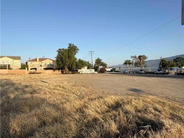 Lakeshore, Lake Elsinore, CA 92530