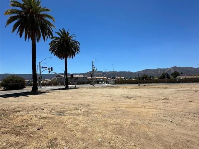Lakeshore, Lake Elsinore, CA 92530