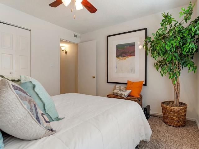 Lakeshore Landing 2 Bedroom Apartment for Rent at 2144 Lakeshore Dr, Ridgeland, MS 39157