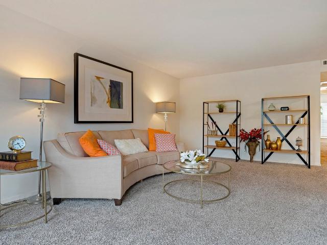 Lakeshore Landing 3 Bedroom Apartment for Rent at 2144 Lakeshore Dr, Ridgeland, MS 39157