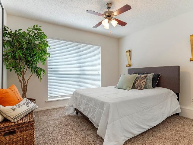 Lakeshore Landing 3 Bedroom Apartment for Rent at 2144 Lakeshore Dr, Ridgeland, MS 39157