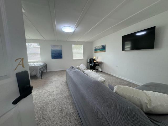Lakeshore Suites Home