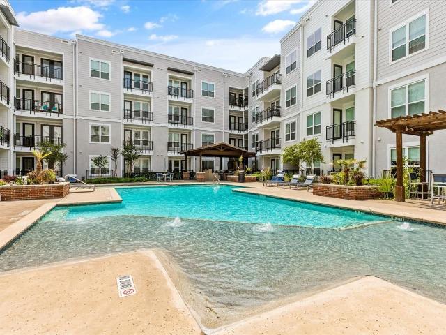 Lakeside Urban Center 1 Bedroom Apartment for Rent at 850 Lake Carolyn Pkwy, Irving, TX 75039