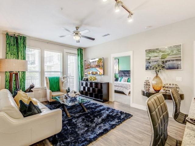 Lakeside Urban Center 1 Bedroom Apartment for Rent at 850 Lake Carolyn Pkwy, Irving, TX 75039