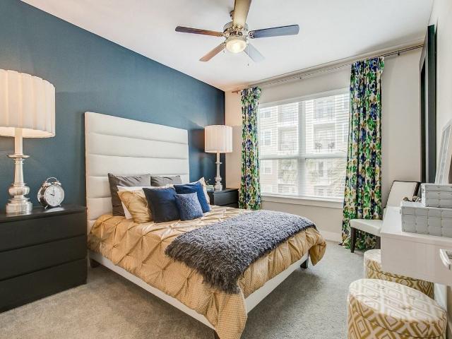 Lakeside Urban Center 2 Bedroom Apartment for Rent at 850 Lake Carolyn Pkwy, Irving, TX 75039