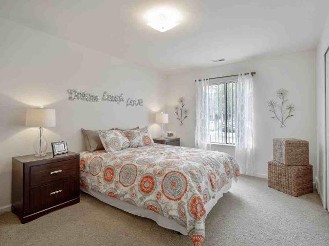 Lakeside Village Apartments 1 Bedroom Apartment for Rent at 15770 Lakeside Village Dr, Mount Clemens, MI 48038 Clinton Township