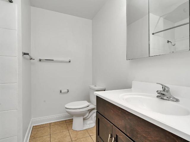 Lakeside Village Apartments 1 Bedroom Apartment for Rent at 313 Hickory St, Mundelein, IL 60060
