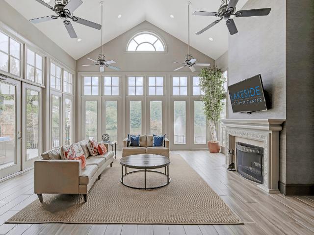 Lakeside at Town Center Apartments 2 Bedroom Apartment for Rent at 425 Williams Dr, Marietta, GA 30066