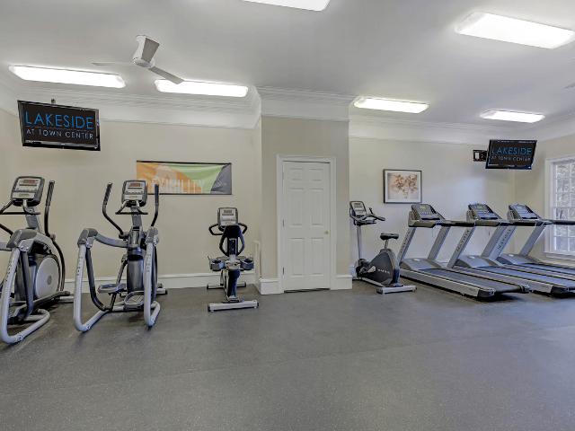 Lakeside at Town Center Apartments 3 Bedroom Apartment for Rent at 425 Williams Dr, Marietta, GA 30066