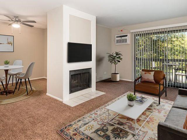 Lakeside at Wheaton Apartments 1 Bedroom Apartment for Rent at 1750 22nd St, Wheaton, IL 60189