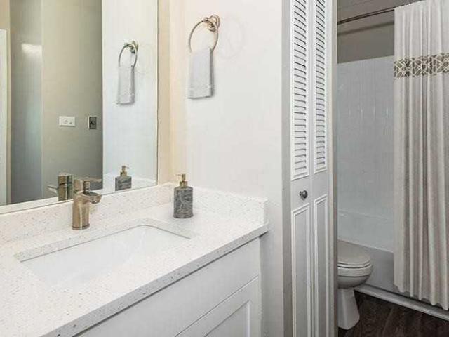 Lakeside at Wheaton Apartments 2 Bedroom Apartment for Rent at 1750 22nd St, Wheaton, IL 60189