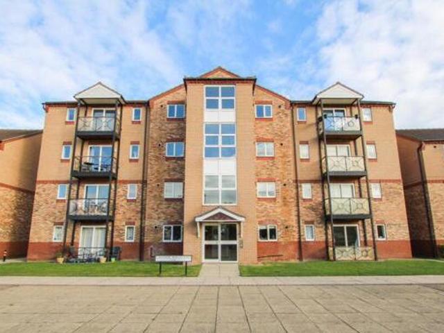 Lakeside Boulevard,lakeside, 2 Bedroom Flat