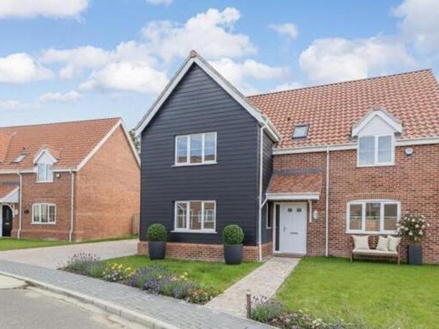 Lakeside, Blundeston, 4 Bedroom Detached
