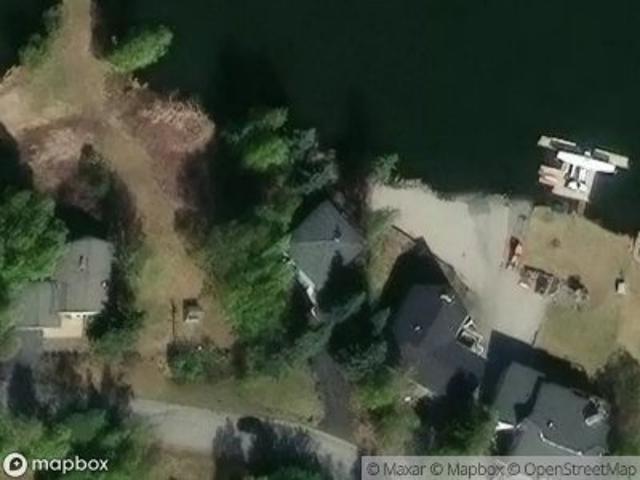 Lakeside Dr