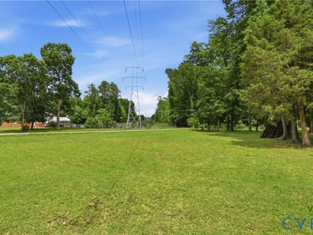 Lakeside Dr, Prince George, VA 23875