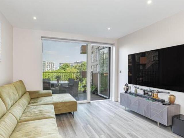 Lakeside Drive, Bodiam Court, Park Royal, 2 Bedroom Apartment