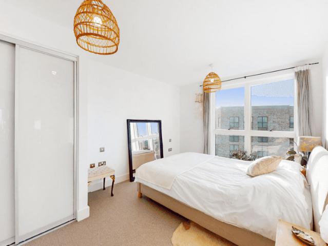 Lakeside Drive, London, NW10