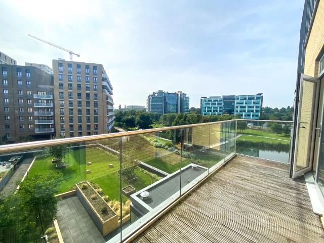 Lakeside Drive, London NW10, 2 bed flat to rent, £2,100 pcm | PrimeLocation
