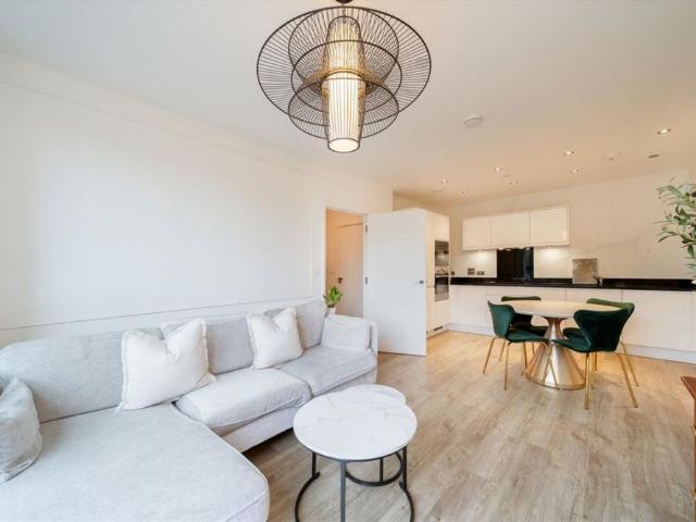 Lakeside Drive, NW10, London